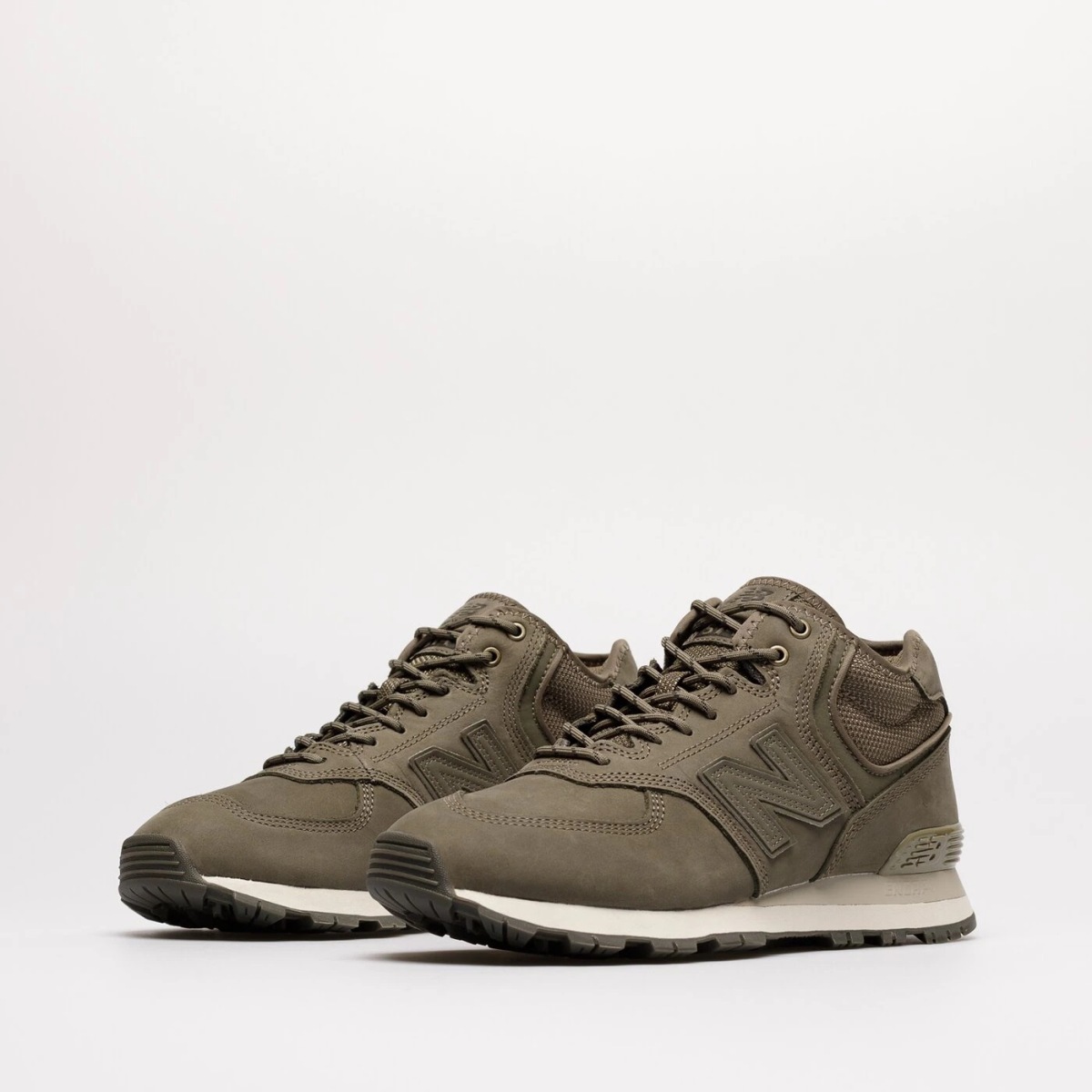 Stylowa wiosna z butami New Balance - Together Magazyn